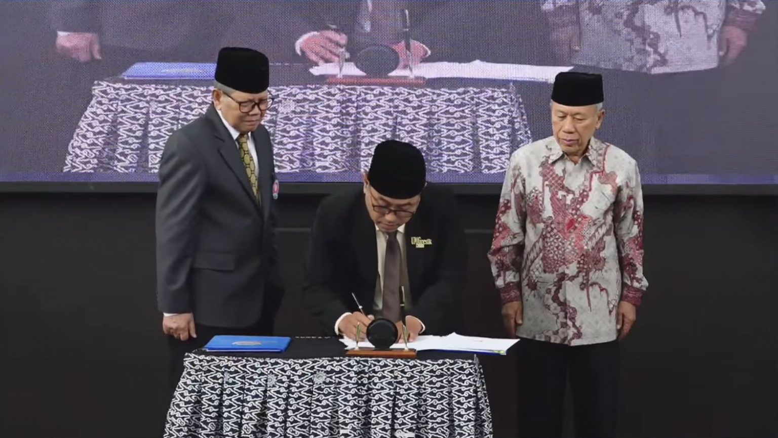 Mengenal Sosok Khoirul Anwar, Profesor Bidang Pendidikan Pertama di UMG yang Kini Jadi Rektor ...